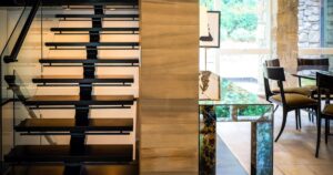 Closed vs. Open Riser Stairs: What Works Best in Modern Homes?